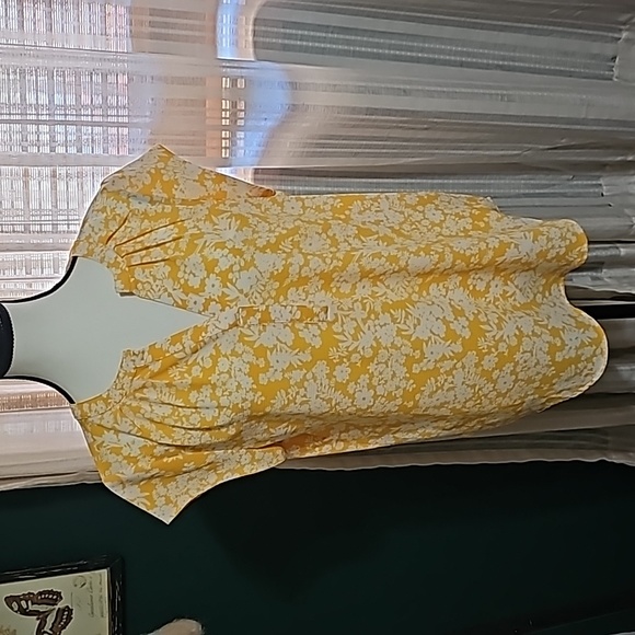 fun 2 fun | Tops | Fun2fun Yellow Floral Blouse | Poshmark